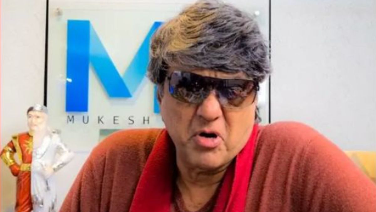 Mukesh Khanna Says SRK, Akshay Kumar, Ajay Devgn Can't Play Shaktimaan Because Of Their 'Images'